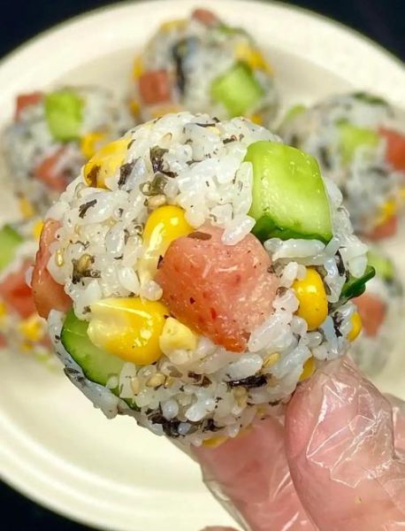 饭团怎么做_饭团怎么保存-第3张图片-山城妙识 饭团怎么做_饭团怎么保存-第3张图片-山城妙识