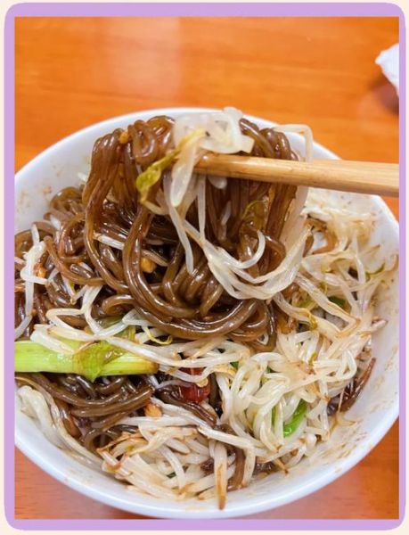 绿豆芽炒粉条怎么炒不粘锅_绿豆芽炒粉条的家常做法-第3张图片-山城妙识 绿豆芽炒粉条怎么炒不粘锅_绿豆芽炒粉条的家常做法-第3张图片-山城妙识