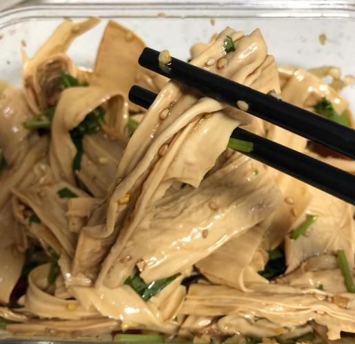 凉拌腐竹怎么做才好吃_腐竹焯水几分钟才脆-第1张图片-山城妙识 凉拌腐竹怎么做才好吃_腐竹焯水几分钟才脆-第1张图片-山城妙识