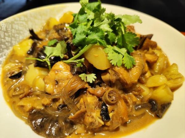 小鸡炖蘑菇清汤怎么做_家常做法清汤版-第2张图片-山城妙识