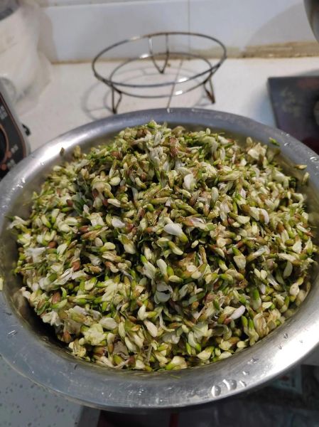 干槐花包子馅要不要炒_槐花包子馅炒不炒-第1张图片-山城妙识 干槐花包子馅要不要炒_槐花包子馅炒不炒-第1张图片-山城妙识