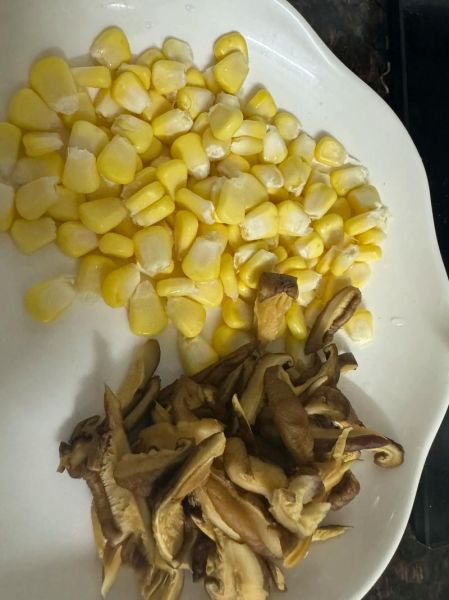 腊肉蒸米饭怎么做_腊肉蒸米饭需要多久-第1张图片-山城妙识