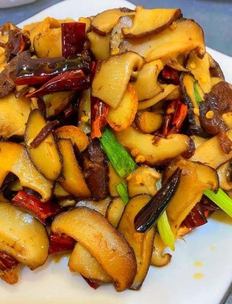 家常蘑菇怎么炒好吃_蘑菇炒多久才熟-第1张图片-山城妙识