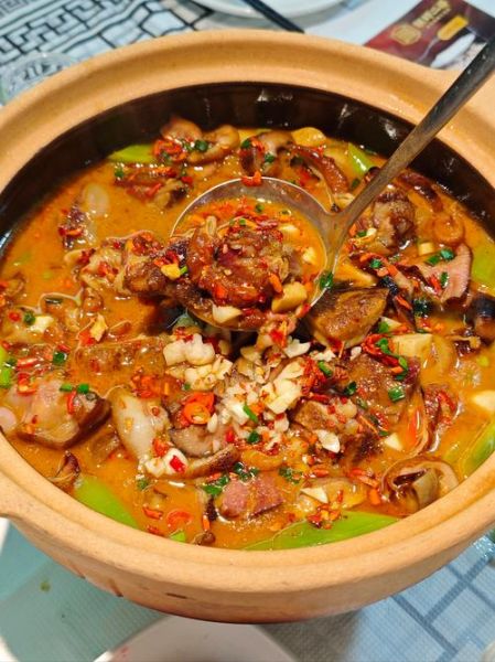 腊牛肉火锅怎么做_腊牛肉火锅需要焯水吗-第2张图片-山城妙识 腊牛肉火锅怎么做_腊牛肉火锅需要焯水吗-第2张图片-山城妙识