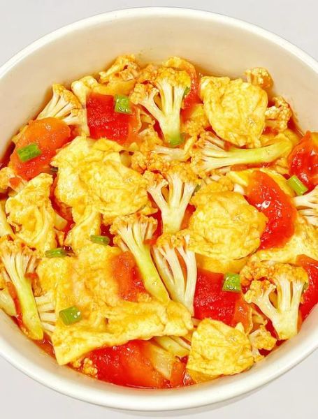 菜花炒西红柿怎么做_西红柿炒菜花要不要焯水-第1张图片-山城妙识