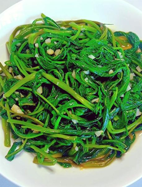 空心菜叶怎么炒_空心菜叶炒多久才脆嫩-第1张图片-山城妙识 空心菜叶怎么炒_空心菜叶炒多久才脆嫩-第1张图片-山城妙识