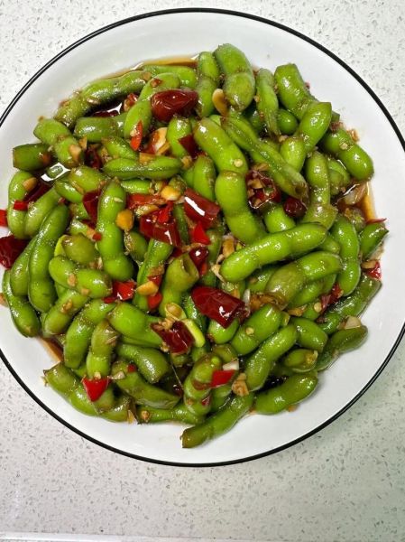 凉拌毛豆怎么做才入味_凉拌毛豆最简单的家常做法-第1张图片-山城妙识