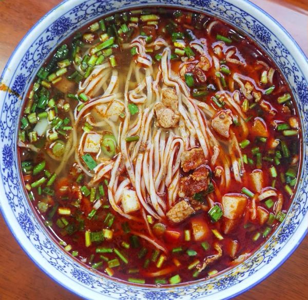 裤带面是biangbiang面吗_陕西面食区别-第2张图片-山城妙识