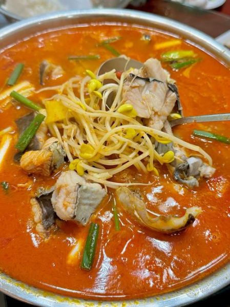 酸辣开胃小鱼汤怎么做_酸辣小鱼汤用什么鱼最好-第2张图片-山城妙识