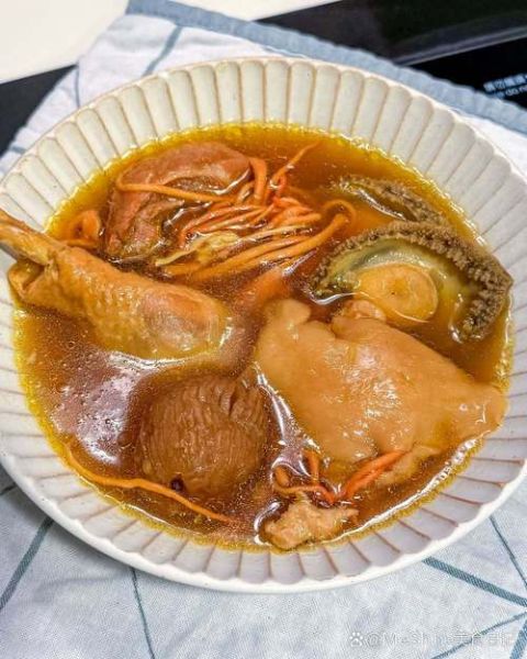 鲍鱼汤怎么做好吃_鲍鱼汤的家常做法-第1张图片-山城妙识