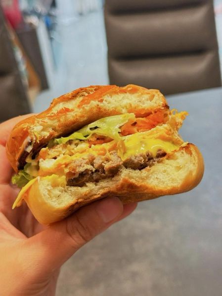 汉堡怎么做_汉堡肉饼怎么煎才嫩-第1张图片-山城妙识