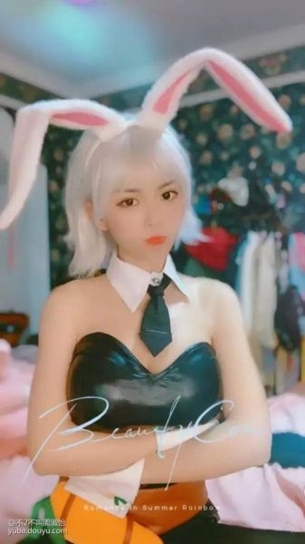 菠萝赛东黑历史_她到底做了什么-第3张图片-山城妙识