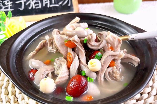 夏天猪肚煲什么汤最好_猪肚汤怎么煲清热又养胃-第1张图片-山城妙识