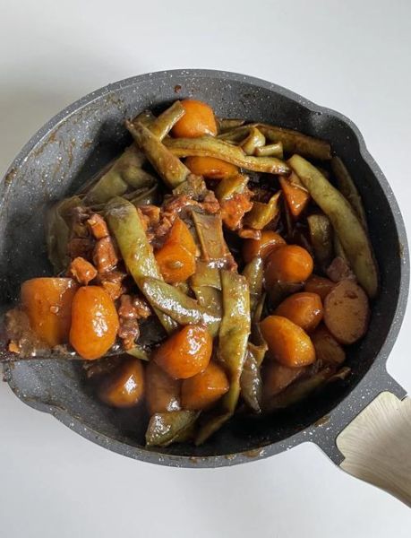 东北炖豆角怎么做好吃_东北炖豆角要不要焯水-第1张图片-山城妙识 东北炖豆角怎么做好吃_东北炖豆角要不要焯水-第1张图片-山城妙识