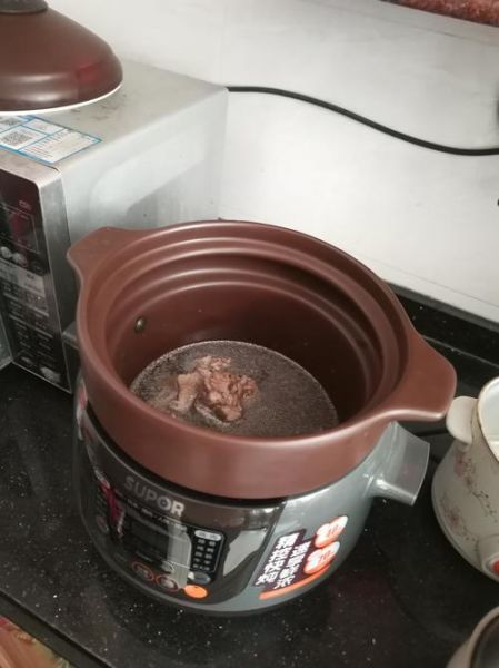 电炖锅和砂锅哪个好_电炖锅和砂锅的区别-第3张图片-山城妙识