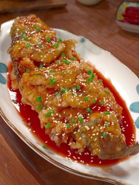 糖醋鲤鱼怎么做才外酥里嫩_糖醋鲤鱼的家常做法步骤窍门-第2张图片-山城妙识 糖醋鲤鱼怎么做才外酥里嫩_糖醋鲤鱼的家常做法步骤窍门-第2张图片-山城妙识