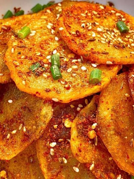 土豆片敷脸的危害_土豆片敷脸会烂脸吗-第3张图片-山城妙识