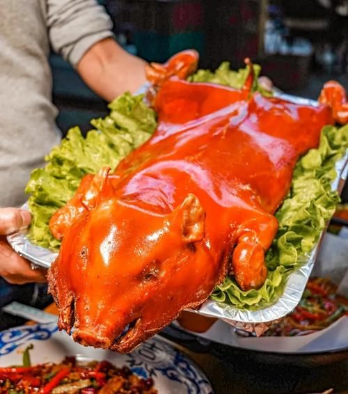 烤乳猪是哪个菜系的代表菜_广东菜经典名菜-第2张图片-山城妙识