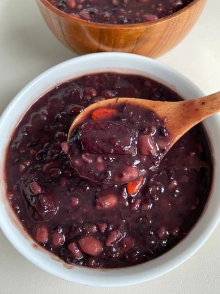 紫米粥怎么熬的粘稠_紫米粥粘稠秘诀-第1张图片-山城妙识 紫米粥怎么熬的粘稠_紫米粥粘稠秘诀-第1张图片-山城妙识