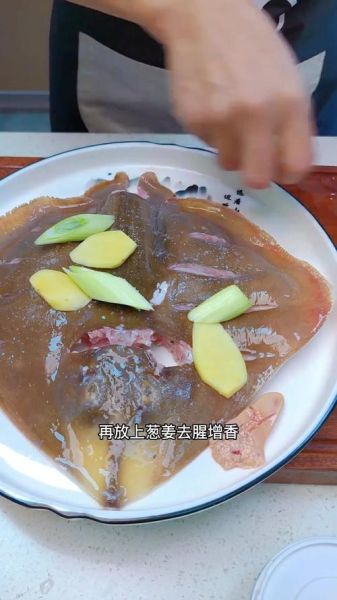 老板鱼的尾巴怎么处理_老板鱼尾巴怎么做好吃-第1张图片-山城妙识