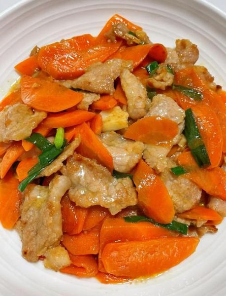 胡萝卜怎么炒好吃_胡萝卜最简单的做法-第2张图片-山城妙识