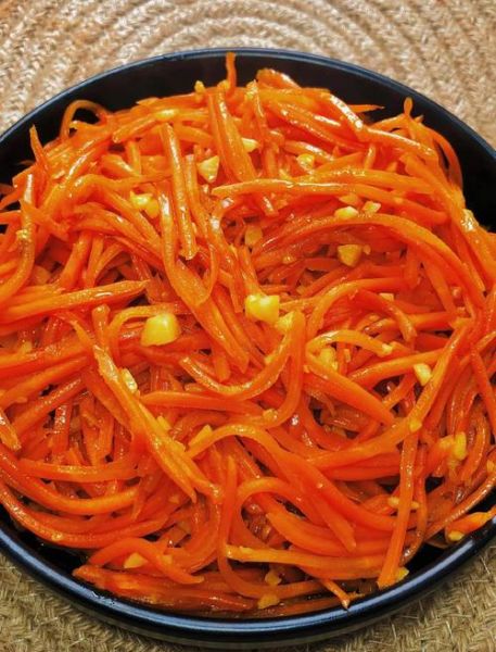 胡萝卜怎么炒好吃_胡萝卜最简单的做法-第3张图片-山城妙识