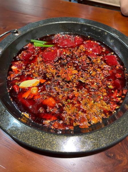 四川特色美食有哪些_四川火锅为什么那么辣-第1张图片-山城妙识
