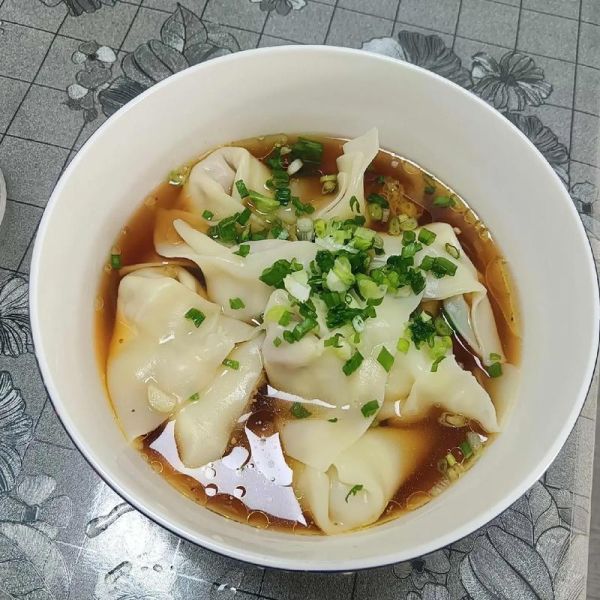 抄手是什么动作_抄手姿势正确方法-第1张图片-山城妙识