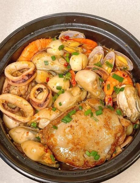 砂锅海鲜怎么做好吃_砂锅海鲜的做法大全集-第1张图片-山城妙识