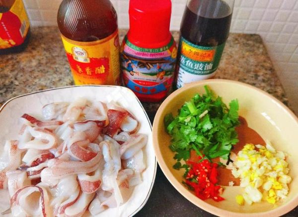 家常鱿鱼圈怎么炒好吃_鱿鱼圈炒多久才嫩-第2张图片-山城妙识 家常鱿鱼圈怎么炒好吃_鱿鱼圈炒多久才嫩-第2张图片-山城妙识