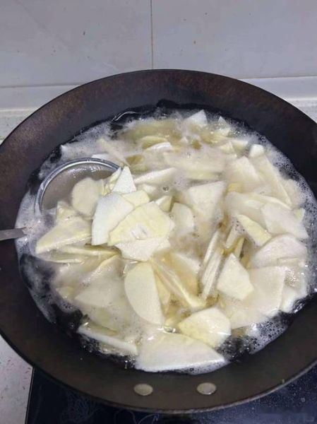 新鲜冬笋需要焯水吗_冬笋焯水正确方法-第1张图片-山城妙识