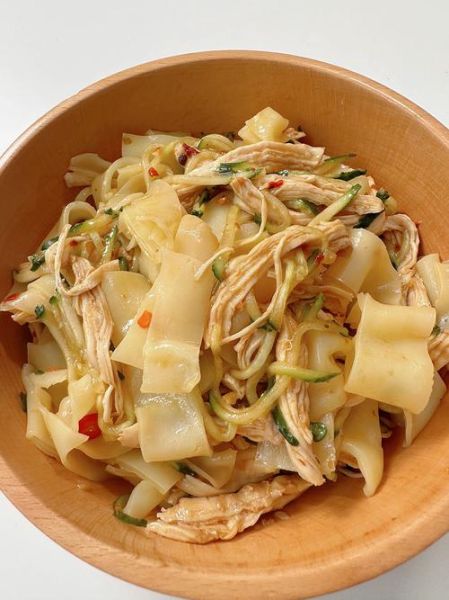 凉皮怎么做_凉皮用什么面粉最好-第2张图片-山城妙识