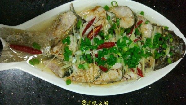 清蒸梭鱼怎么做好吃_清蒸梭鱼蒸几分钟才鲜嫩-第1张图片-山城妙识