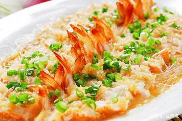 蒜蓉蒸虾怎么做_蒜蓉蒸虾正宗做法-第3张图片-山城妙识