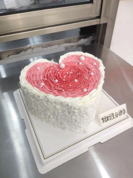 心形蛋糕怎么做_心形蛋糕尺寸怎么选-第2张图片-山城妙识