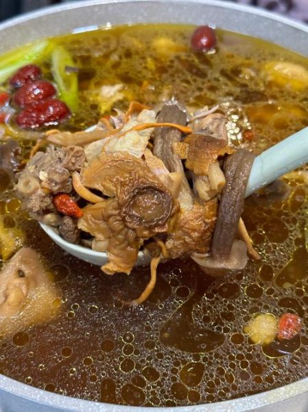 药膳鸡汤火锅怎么做_适合什么体质的人吃-第3张图片-山城妙识