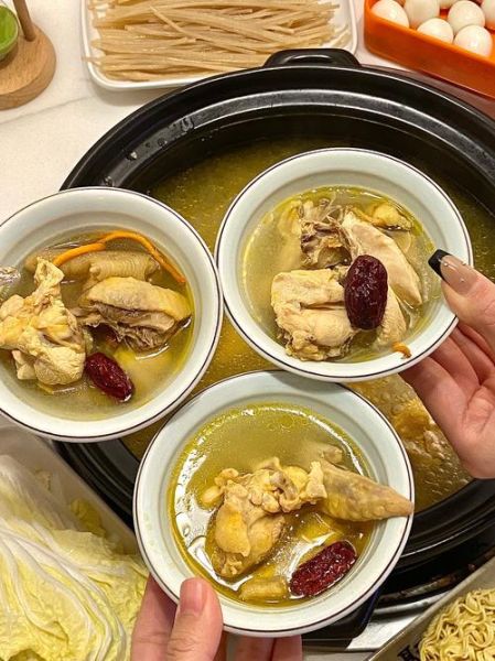 药膳鸡汤火锅怎么做_适合什么体质的人吃-第1张图片-山城妙识