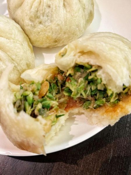 槐花鸡蛋素包子怎么做_槐花鸡蛋素包子热量高吗-第1张图片-山城妙识