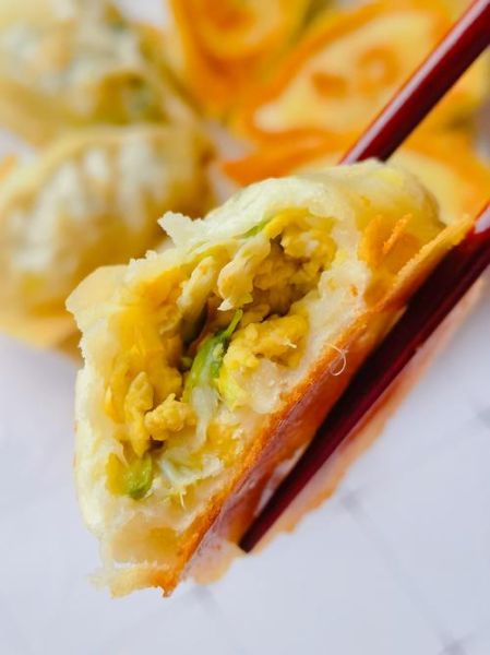 槐花鸡蛋素包子怎么做_槐花鸡蛋素包子热量高吗-第2张图片-山城妙识