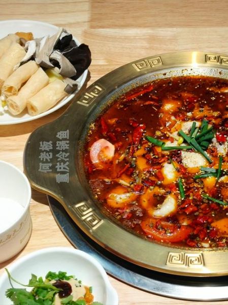 火锅鱼的做法_火锅鱼配菜有哪些-第1张图片-山城妙识