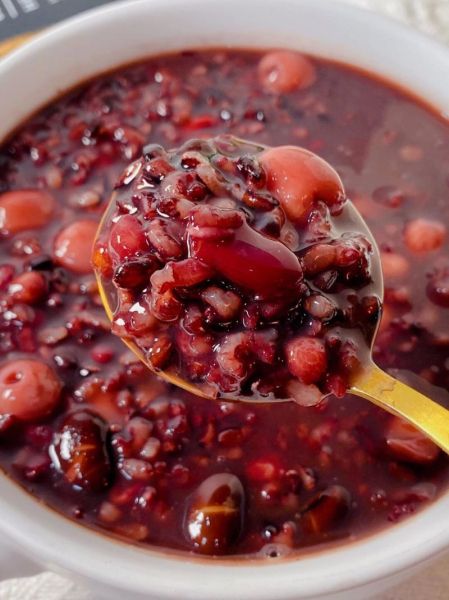 红糖八宝粥的功效与作用_孕妇能吃吗-第1张图片-山城妙识