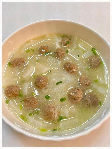 肉丸粉丝汤怎么做好吃_肉丸粉丝汤的做法窍门-第1张图片-山城妙识 肉丸粉丝汤怎么做好吃_肉丸粉丝汤的做法窍门-第1张图片-山城妙识