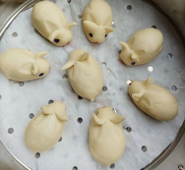 小兔子馒头怎么做_小兔子馒头做法图解-第1张图片-山城妙识