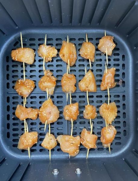 奥尔良牙签鸡肉怎么做_牙签鸡肉腌制多久才入味-第1张图片-山城妙识