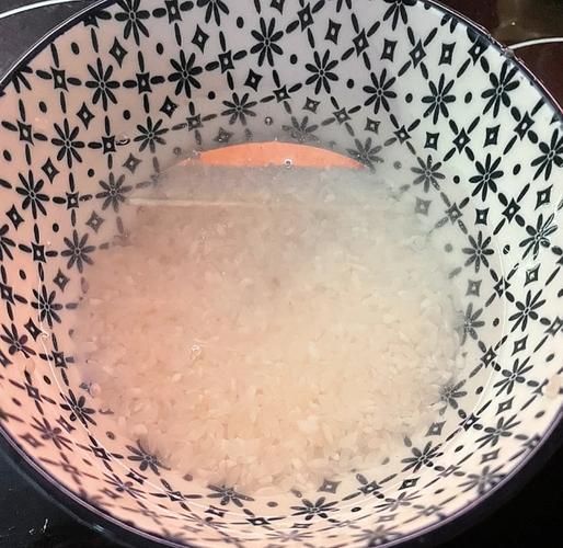 微波炉蒸米饭需要几分钟_微波炉蒸米饭的正确方法-第1张图片-山城妙识