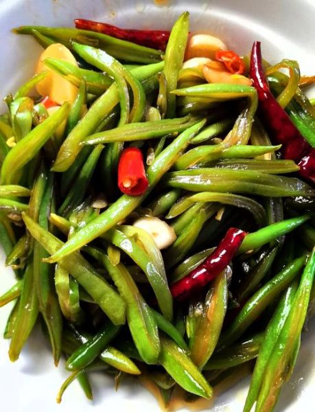 扁宽豆角怎么做好吃_扁宽豆角的家常做法-第1张图片-山城妙识 扁宽豆角怎么做好吃_扁宽豆角的家常做法-第1张图片-山城妙识