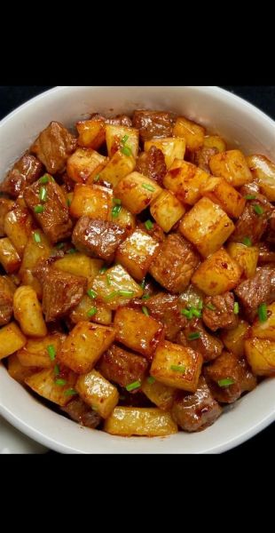 土豆牛肉粒怎么做才嫩_家常土豆牛肉粒的做法大全-第2张图片-山城妙识