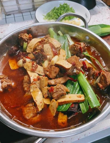 火锅排骨怎么做_火锅排骨的家常做法-第1张图片-山城妙识