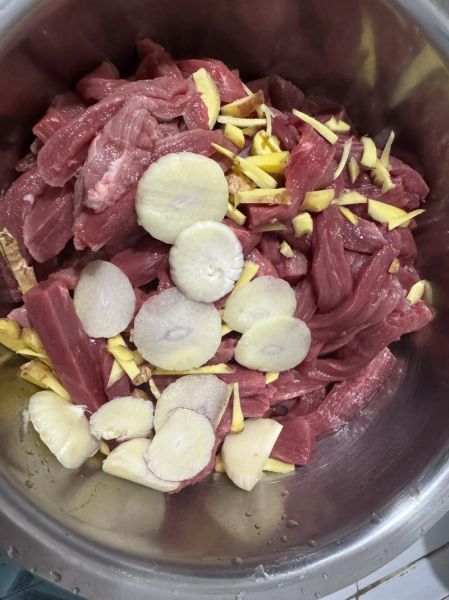 家常自制牛肉干怎么做_牛肉干保存多久-第3张图片-山城妙识