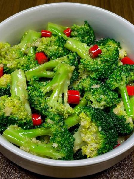 蒜蓉绿菜花怎么炒好吃_蒜蓉绿菜花焯水几分钟-第3张图片-山城妙识